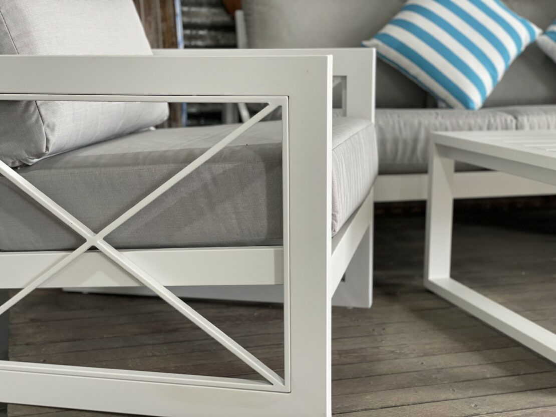 WESTHAMPTON LOUNGE SETTING – 5 SEATER – Kennaughs Garden Centre